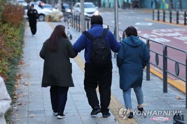 더쿠 집에서 실컷 잘래요수능 마친 수험생들 차분한 귀가