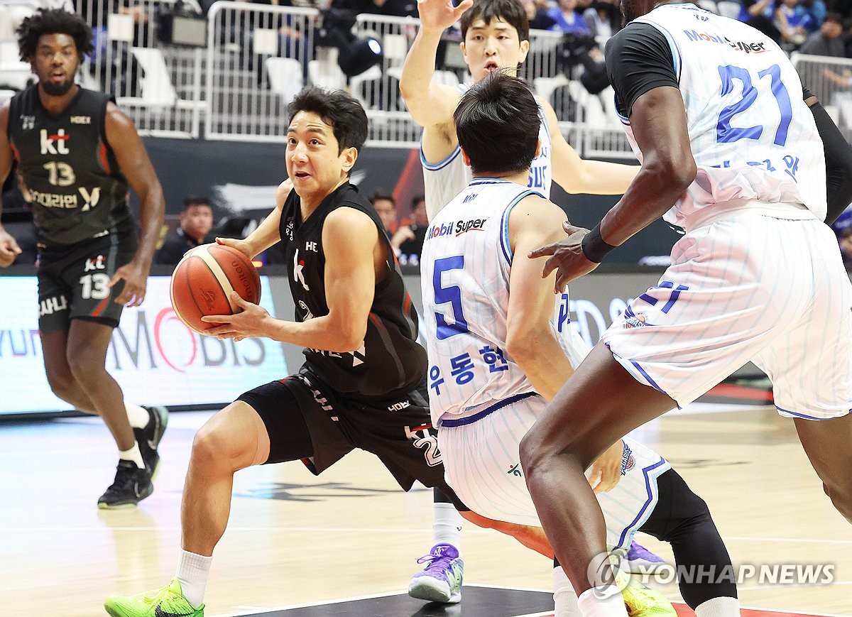 [기사] 경기력저하 걱정이 큰 KT…"우리 목표는 우승 - MANIA