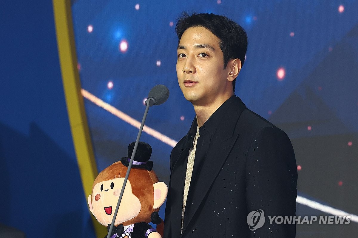 FA 최대어 허훈은 우승을 원했다…몸값 '수억' 깎고 KCC로 - MANIA