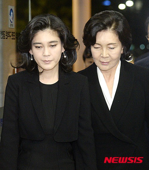 빈소찾은 홍라희 이부진 모녀