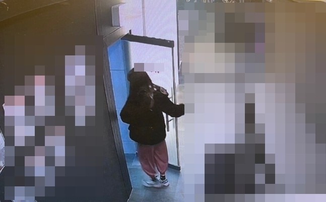‘여의도 女탈의실 침입한 ‘여장남자…결국 머리채 잡혔다