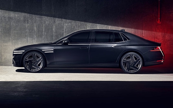 더쿠 - “느낌 아니까”…한국서 성공하면 타는 車, 제네시스 끝판왕 ‘G90 블랙’