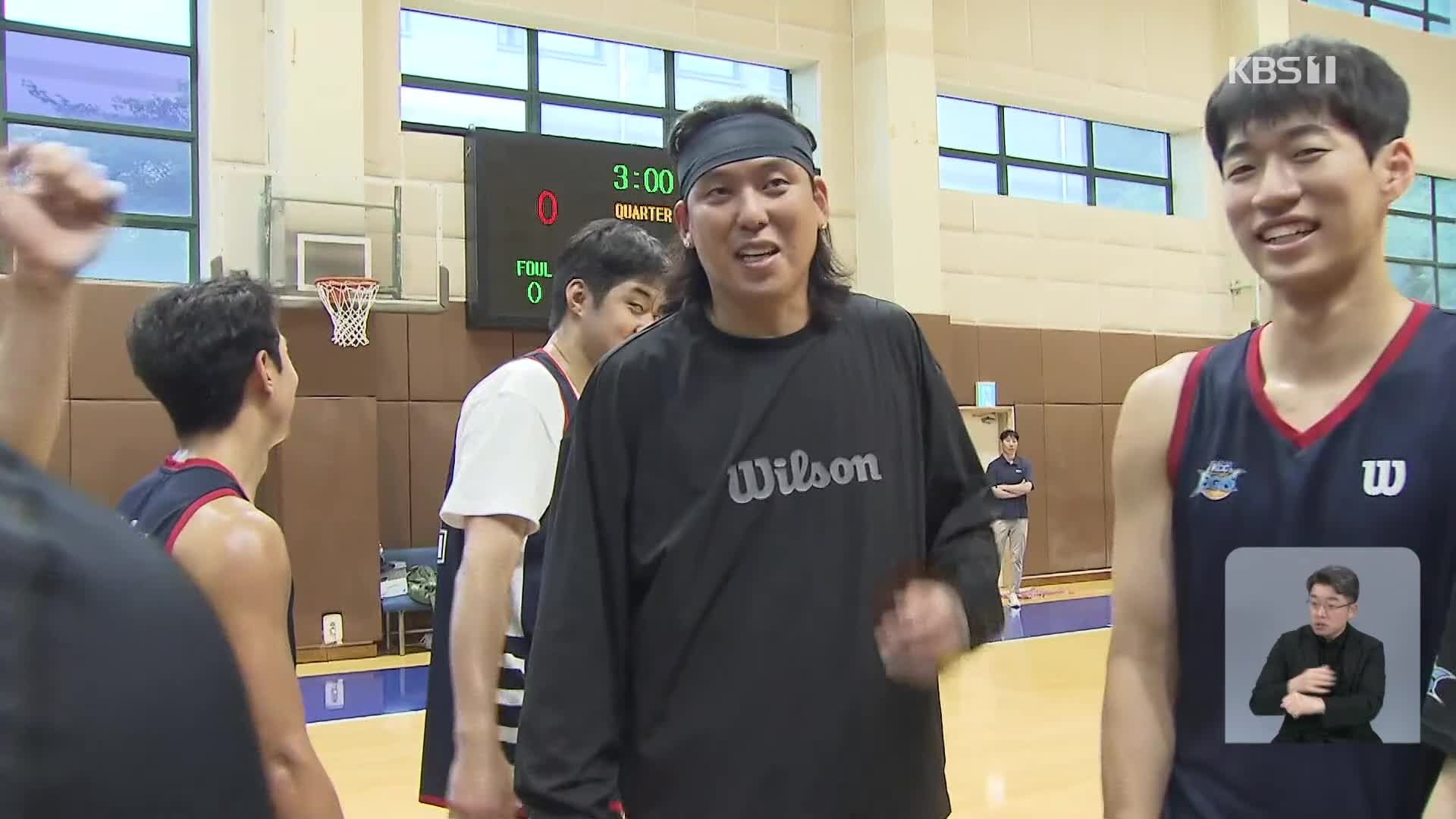 ‘악동’에서 ‘주장’이 된 KCC 최준용 “인생을 새로 배워요” - MANIA