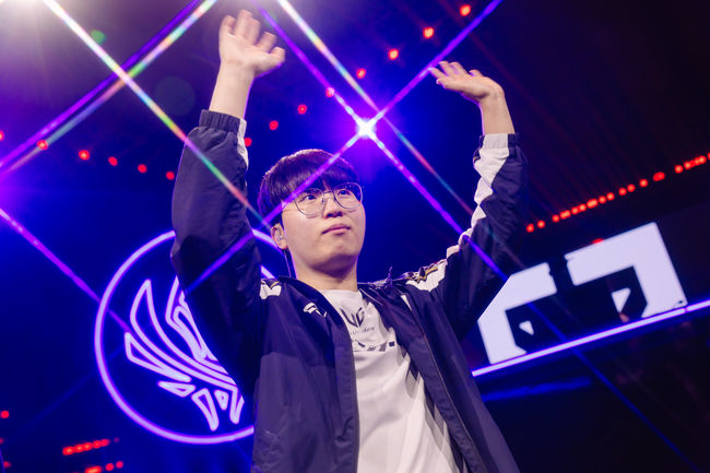 기인, "LPL 다시 만나도 위협적인 상대" - MANIA