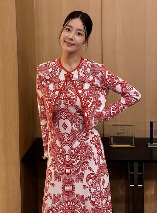 '검사' 한지혜, '172cm·51kg' 인증 후 근황…"요즘 살 너무 많이 빠져" 토로 [해시태그] | 네이트 판