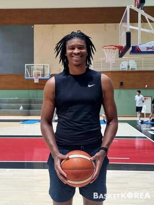 ‘KT와 우승 재도전’ 힉스, “KBL 복귀...우승 기회 얻어 기쁘다” - MANIA