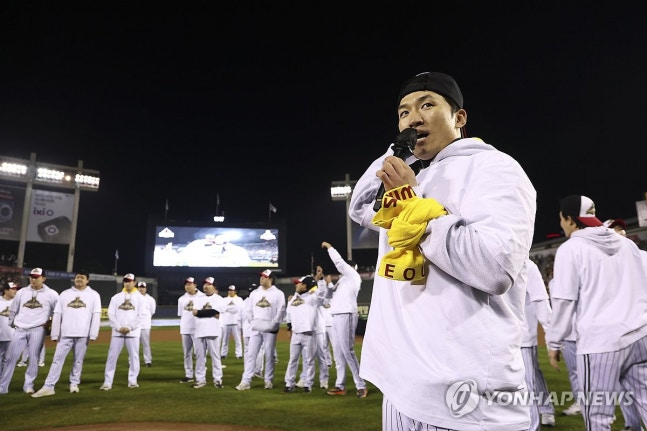 LG V4 우승, 이제 왕조다...김현수·박해민 FA 잡을 수 있나